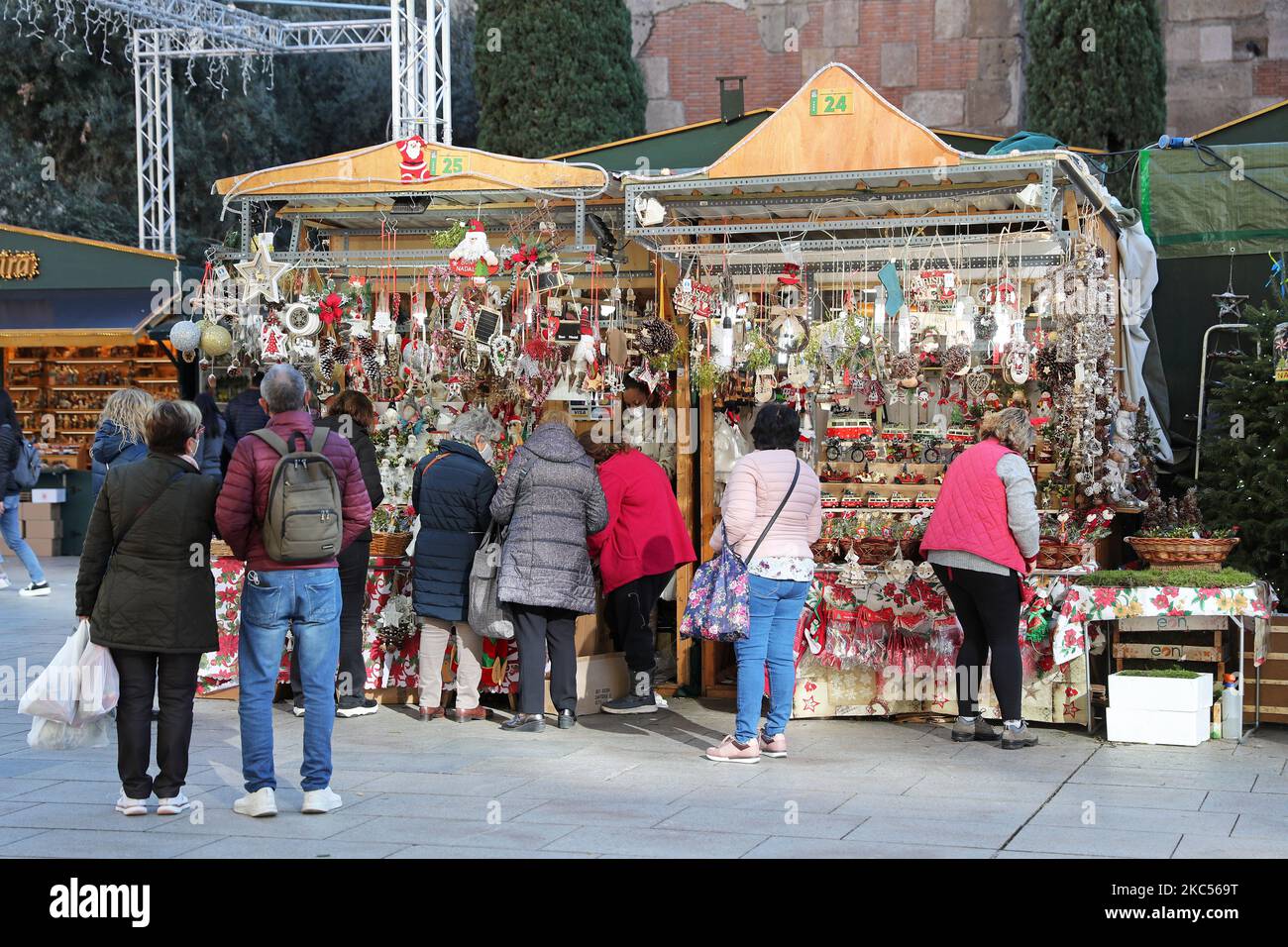 The Santa Llucia Fair, the oldest Christmas fair in Europe, takes all ...