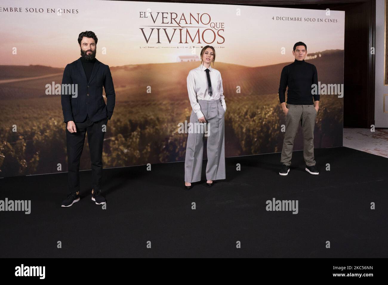 (L-R) Actors Javier Rey, Blanca Suarez and Pablo Molinero attend `El ...
