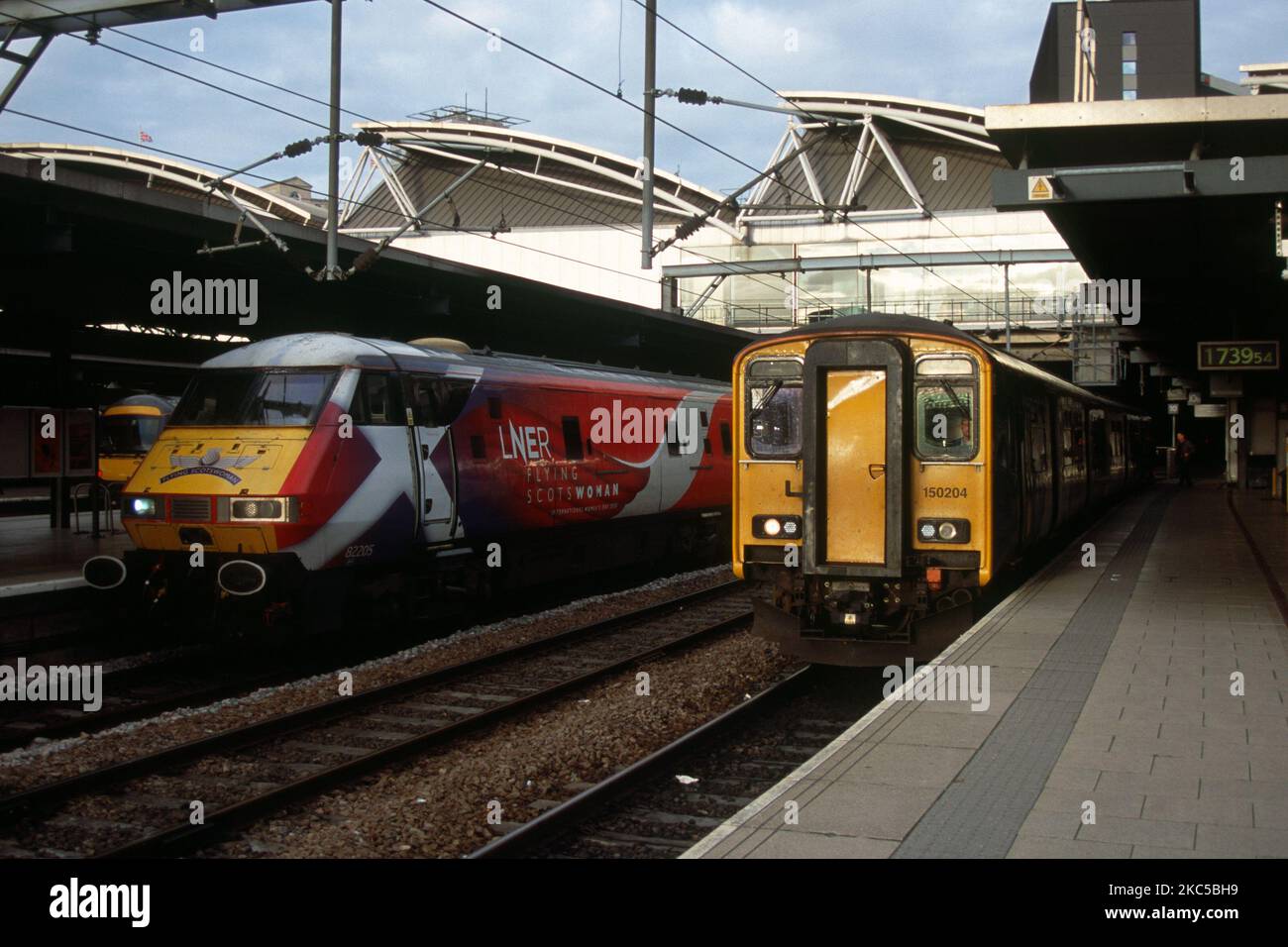 Leeds, UK - Passenger trains at the platforms Stock Photo - Alamy