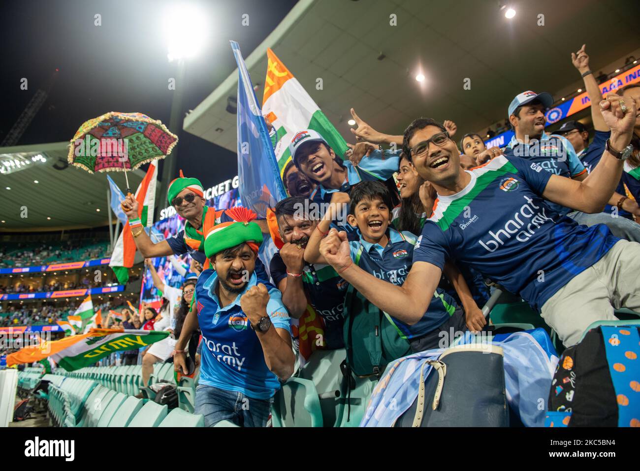 Indian cricket fans hi-res stock photography and images - Alamy