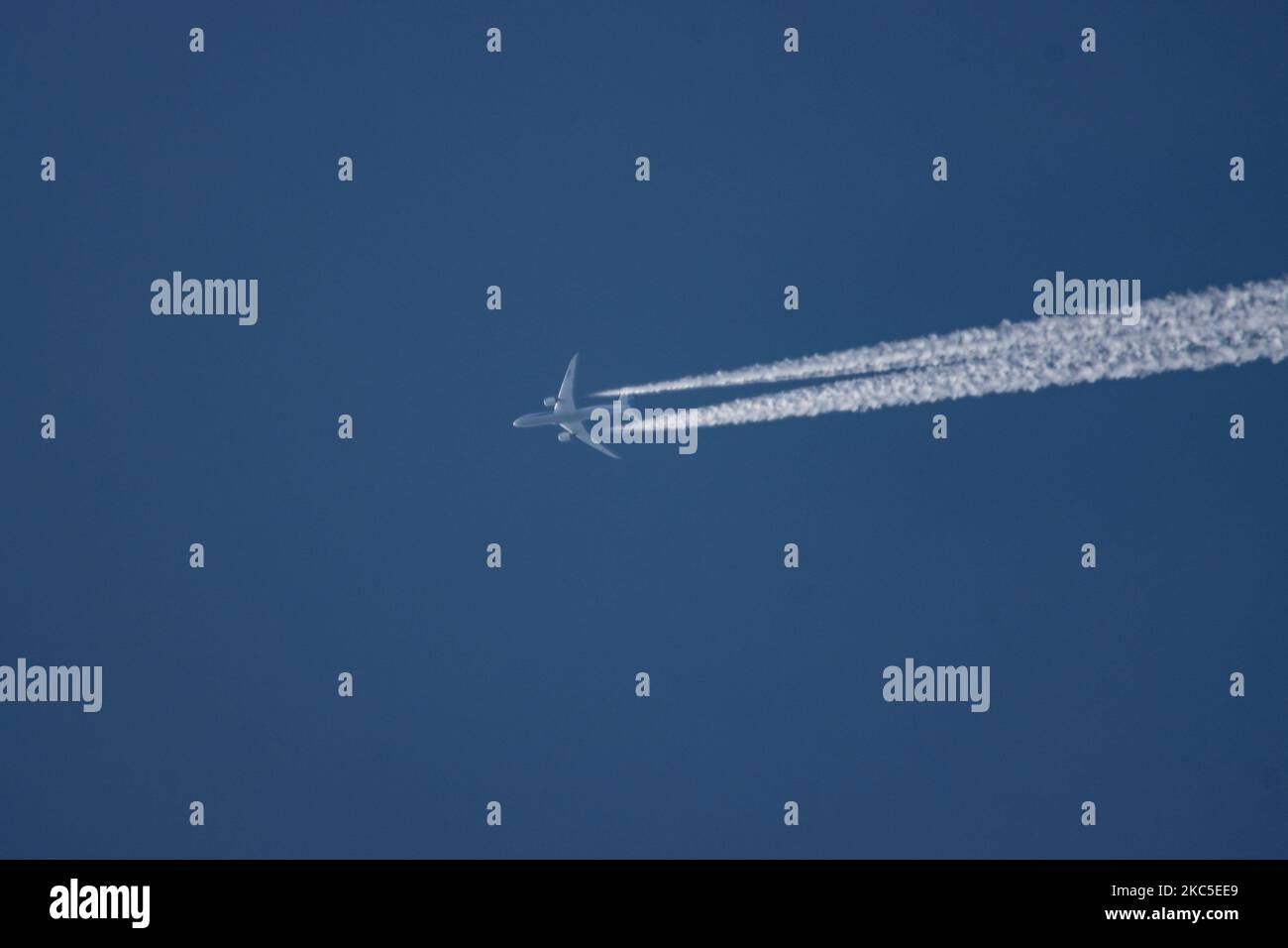 Aircraft Japanese Contrails