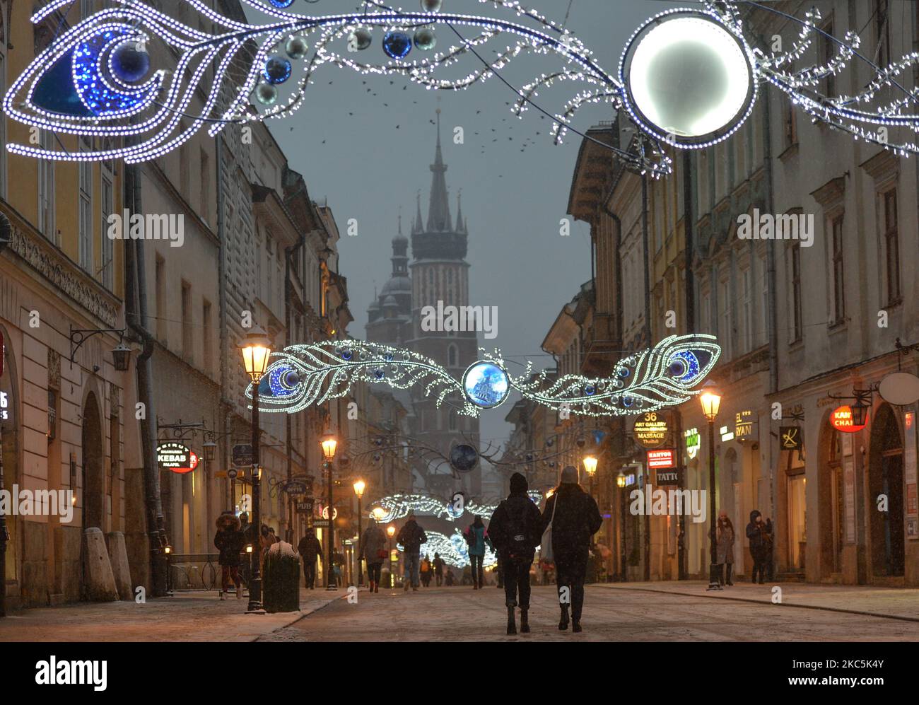 Krakow florianska night snow hi-res stock photography and images - Alamy