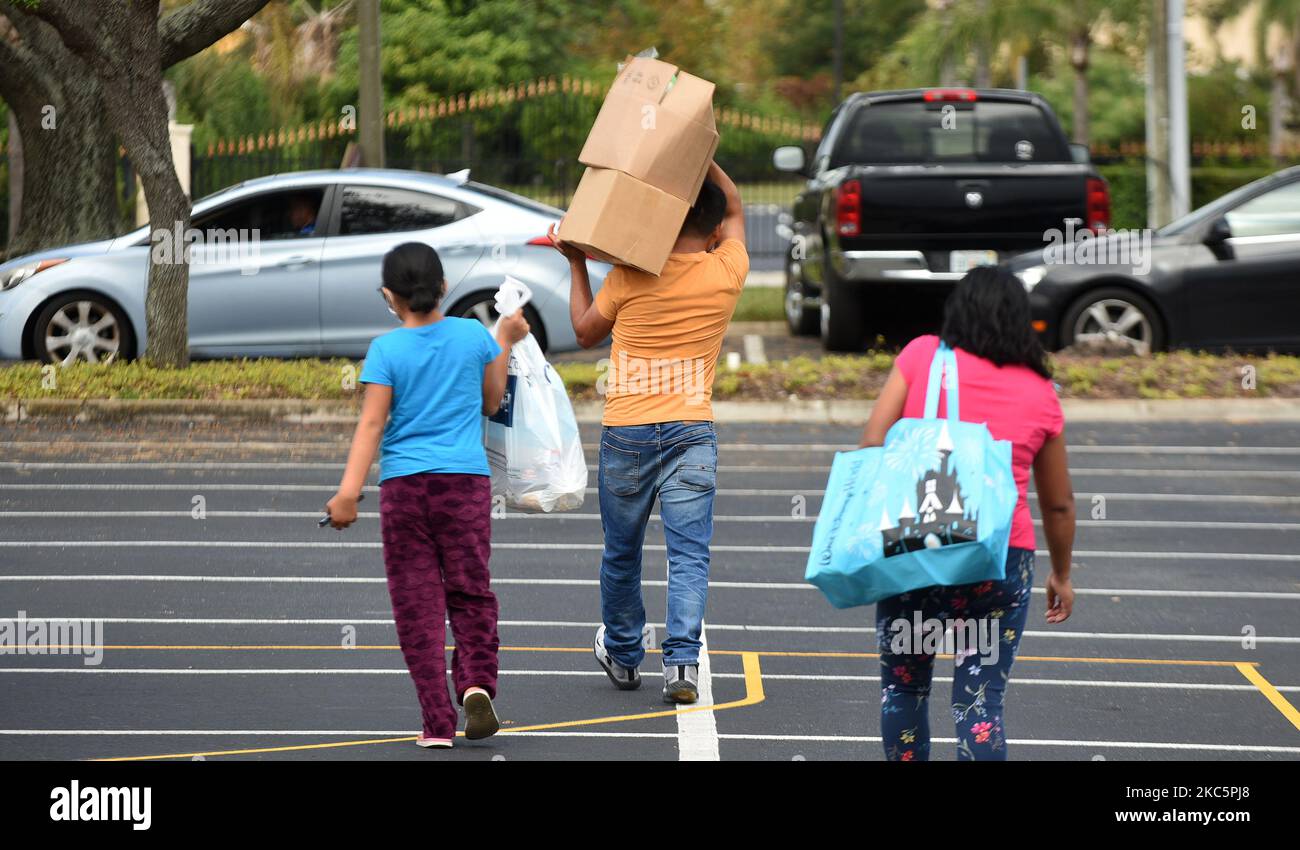 Sarah bricker hi-res stock photography and images - Alamy