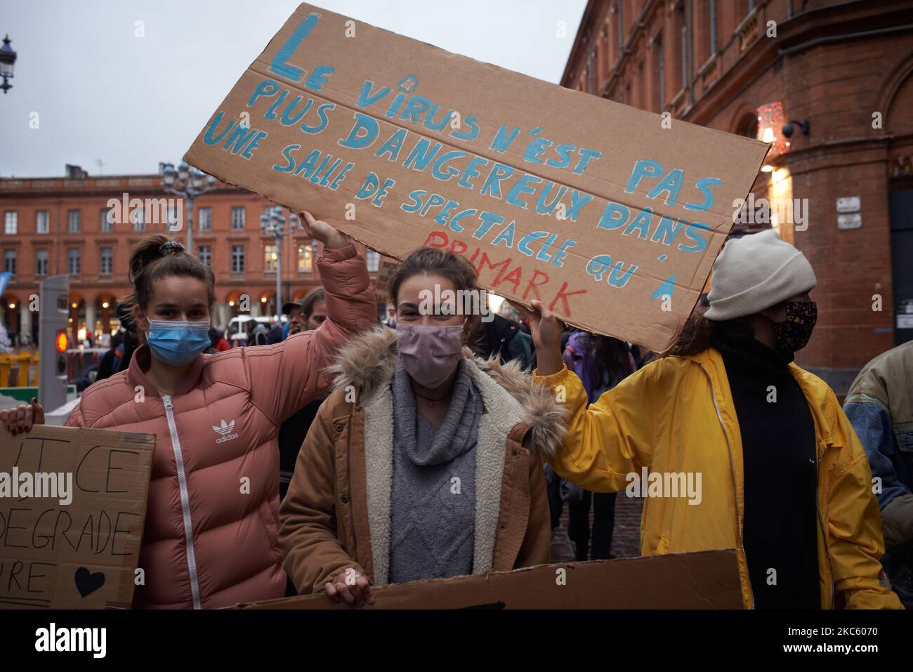 Primark protest hi-res stock photography and images - Alamy