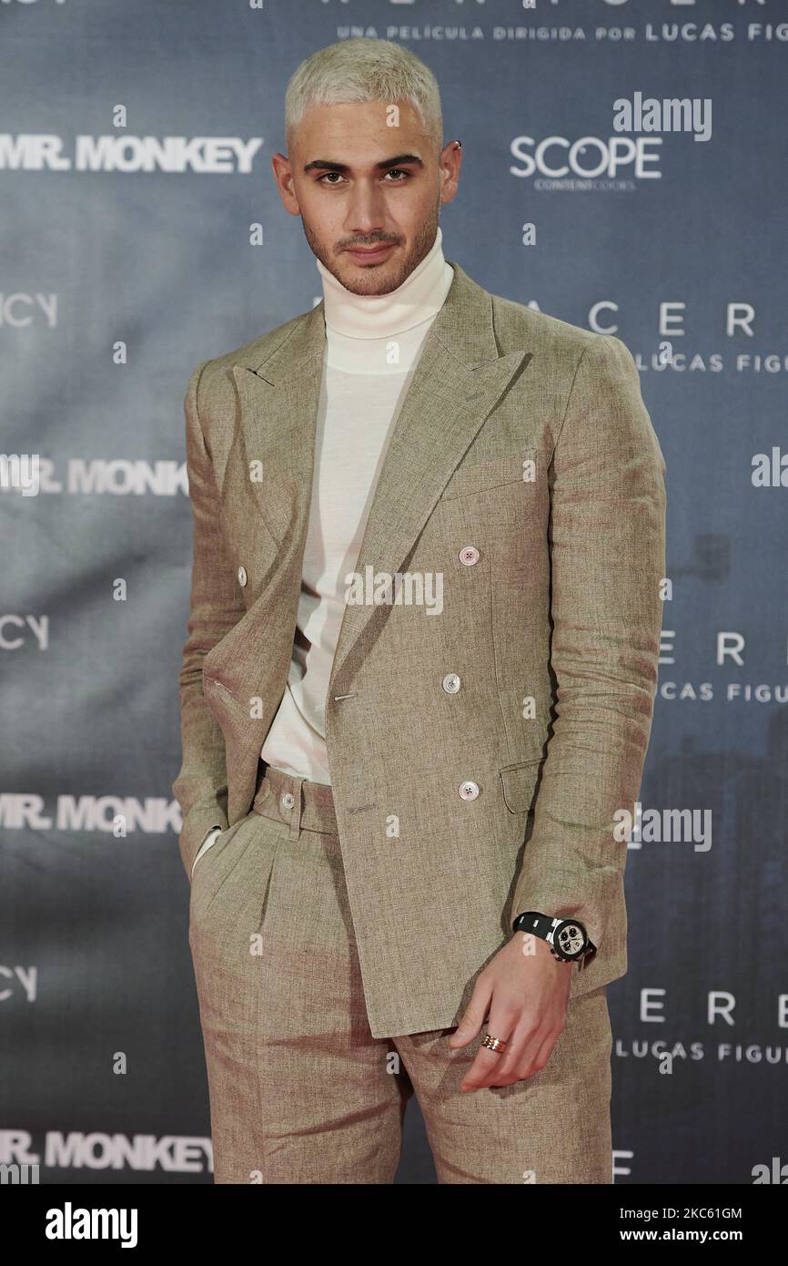 Alejandro Speitzer attends the 'Renaceres' premiere at Gran Principe ...