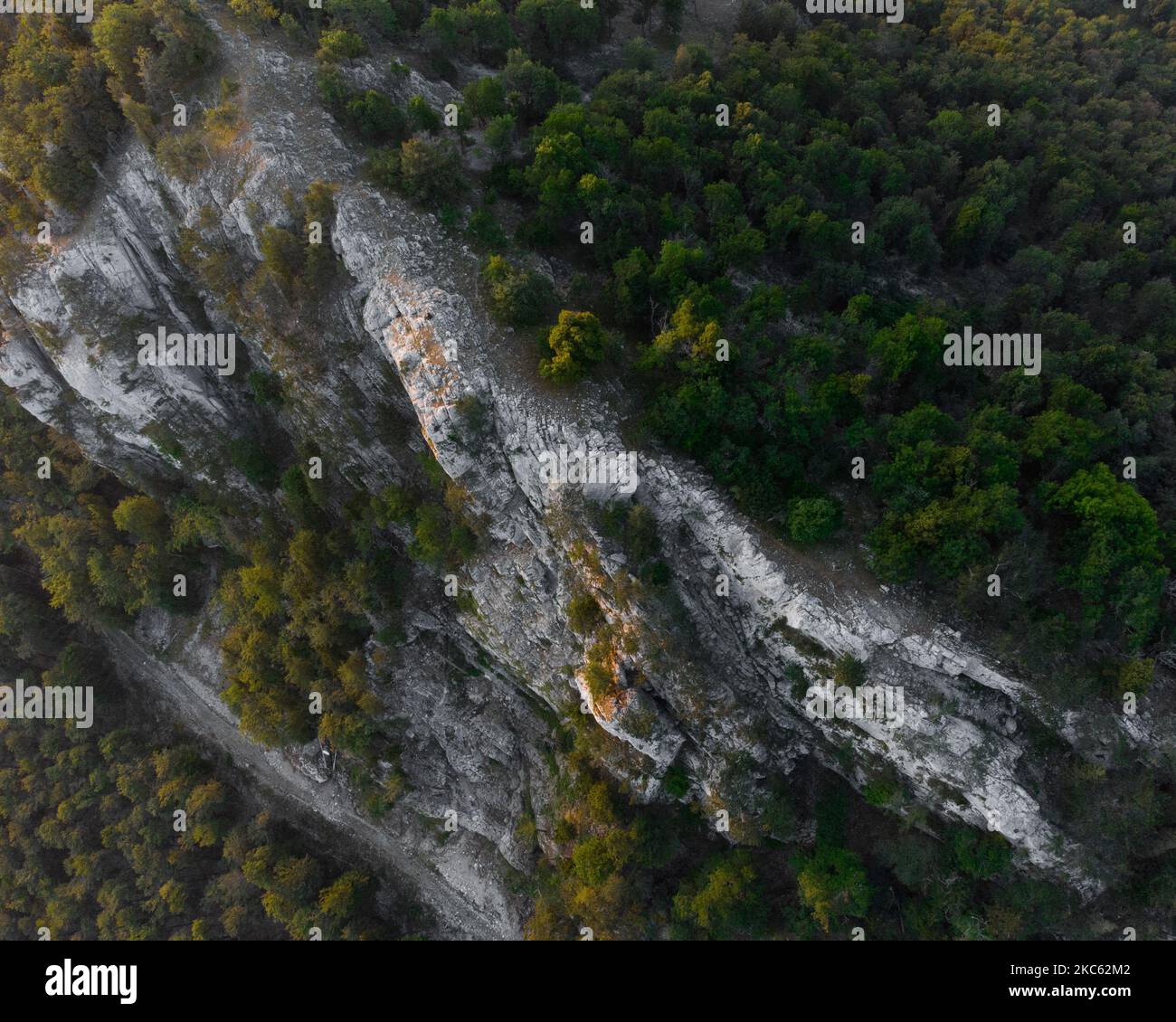 An aerial view of a rocky cliff Stock Photo - Alamy