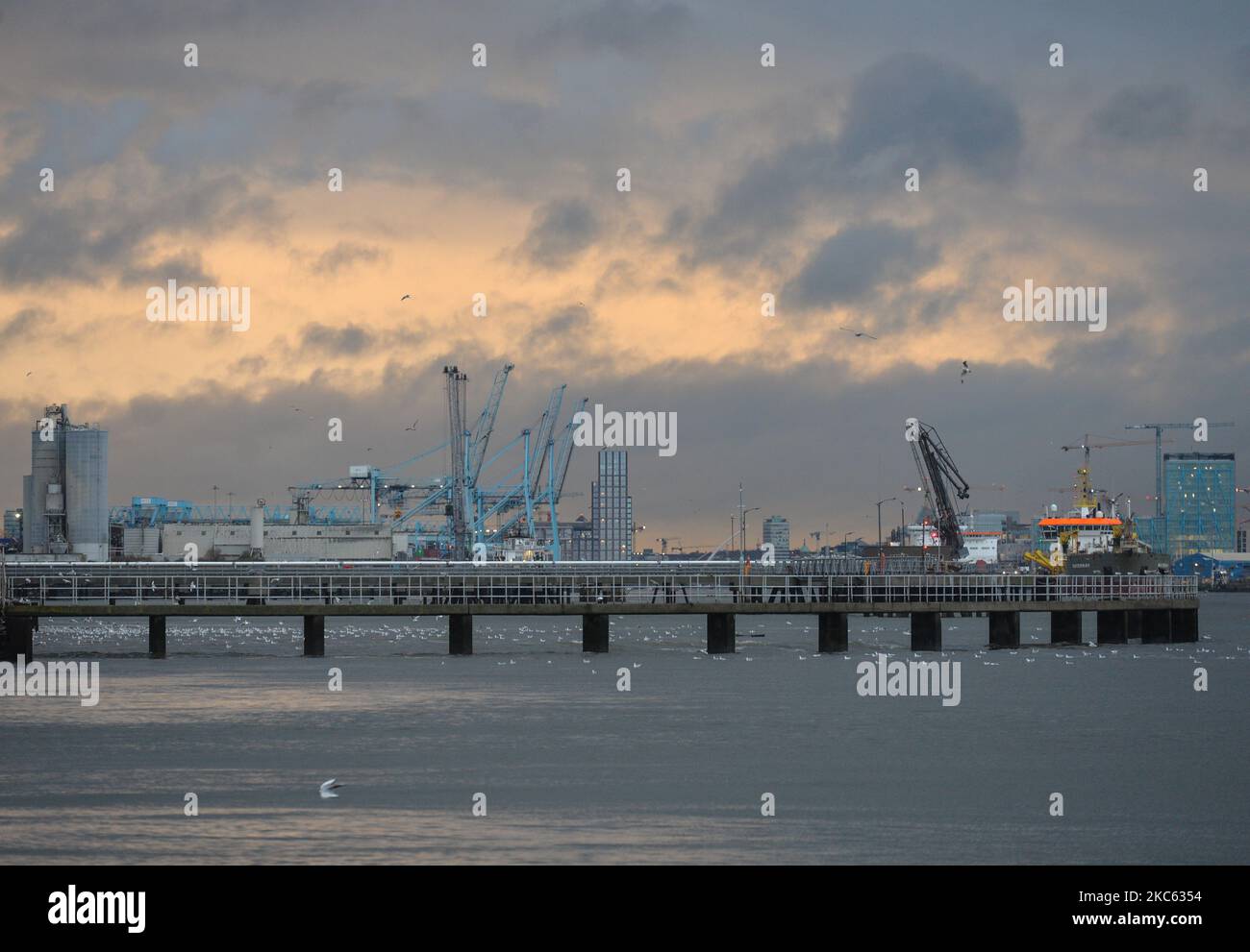 Ports and terminals hi-res stock photography and images - Alamy
