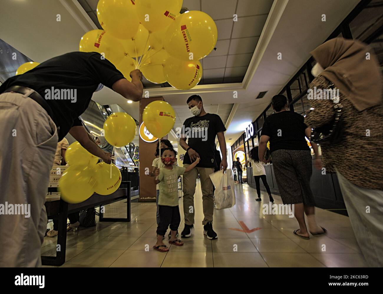 Botani square mall hi-res stock photography and images - Alamy