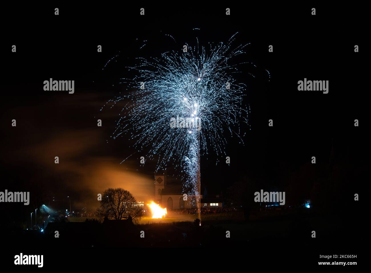 Killearn firework display hi-res stock photography and images - Alamy