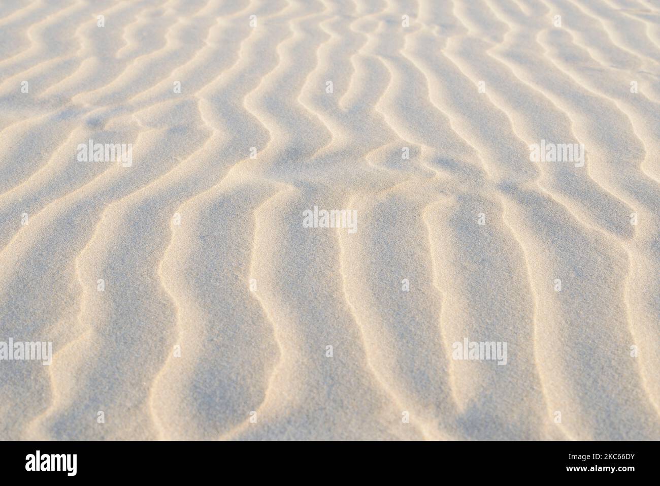 A beautiful pattern of sand at the beach Stock Photo - Alamy