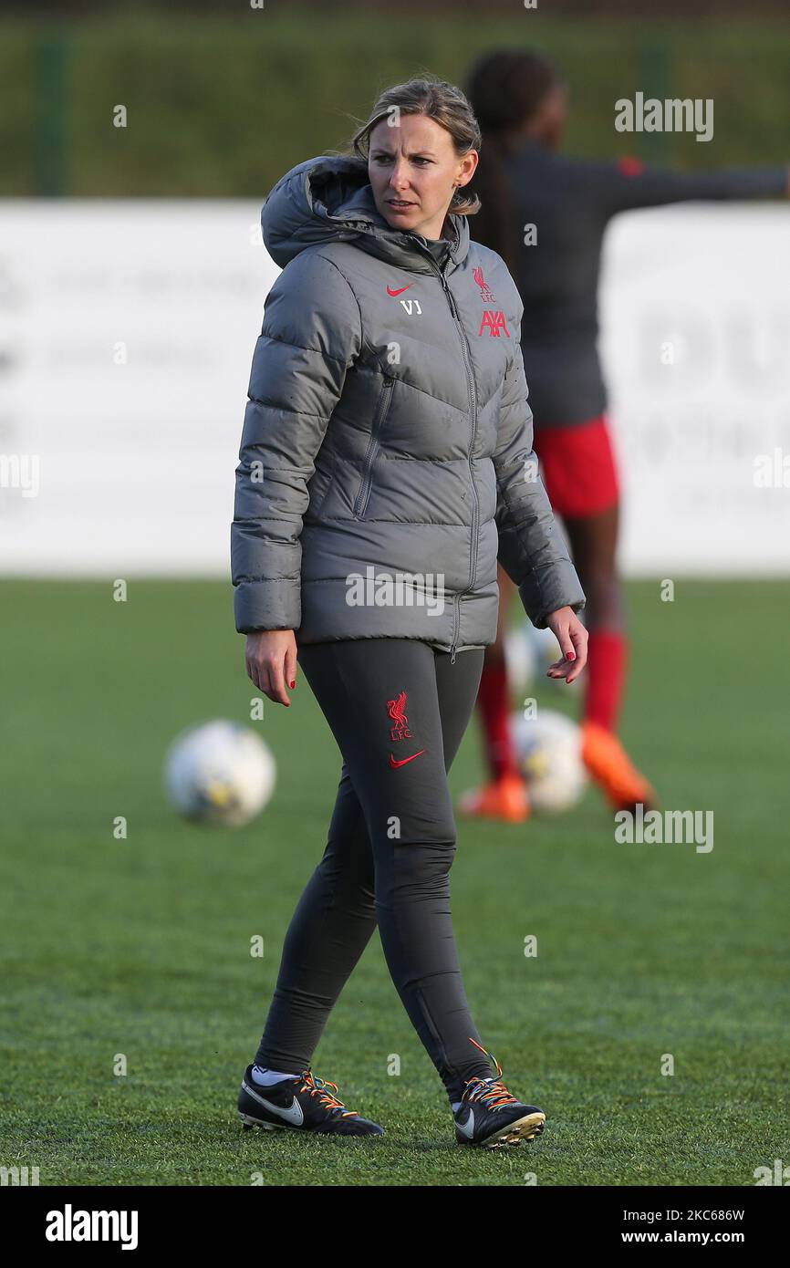Liverpool manager Vicki Jepson during the FA Women's Championship match ...