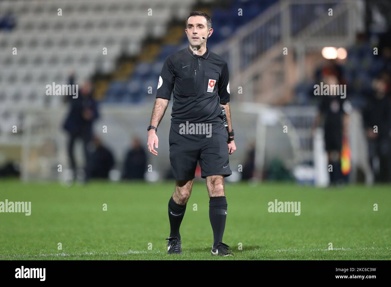 Referee Paul Marsden during the Vanarama National League match between ...