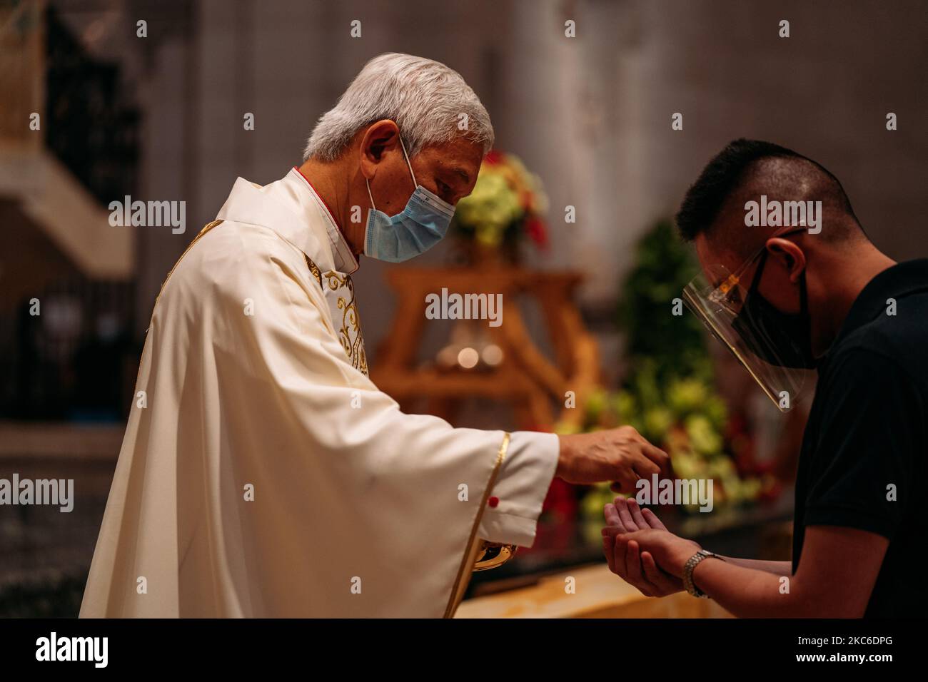 Auxilary Bishop Broderick Pabillo wearing a facemask against the ...