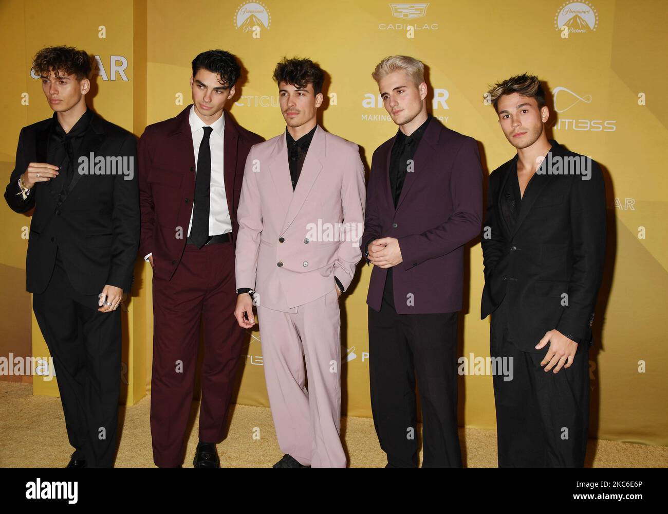 Elevator boys hi-res stock photography and images - Alamy