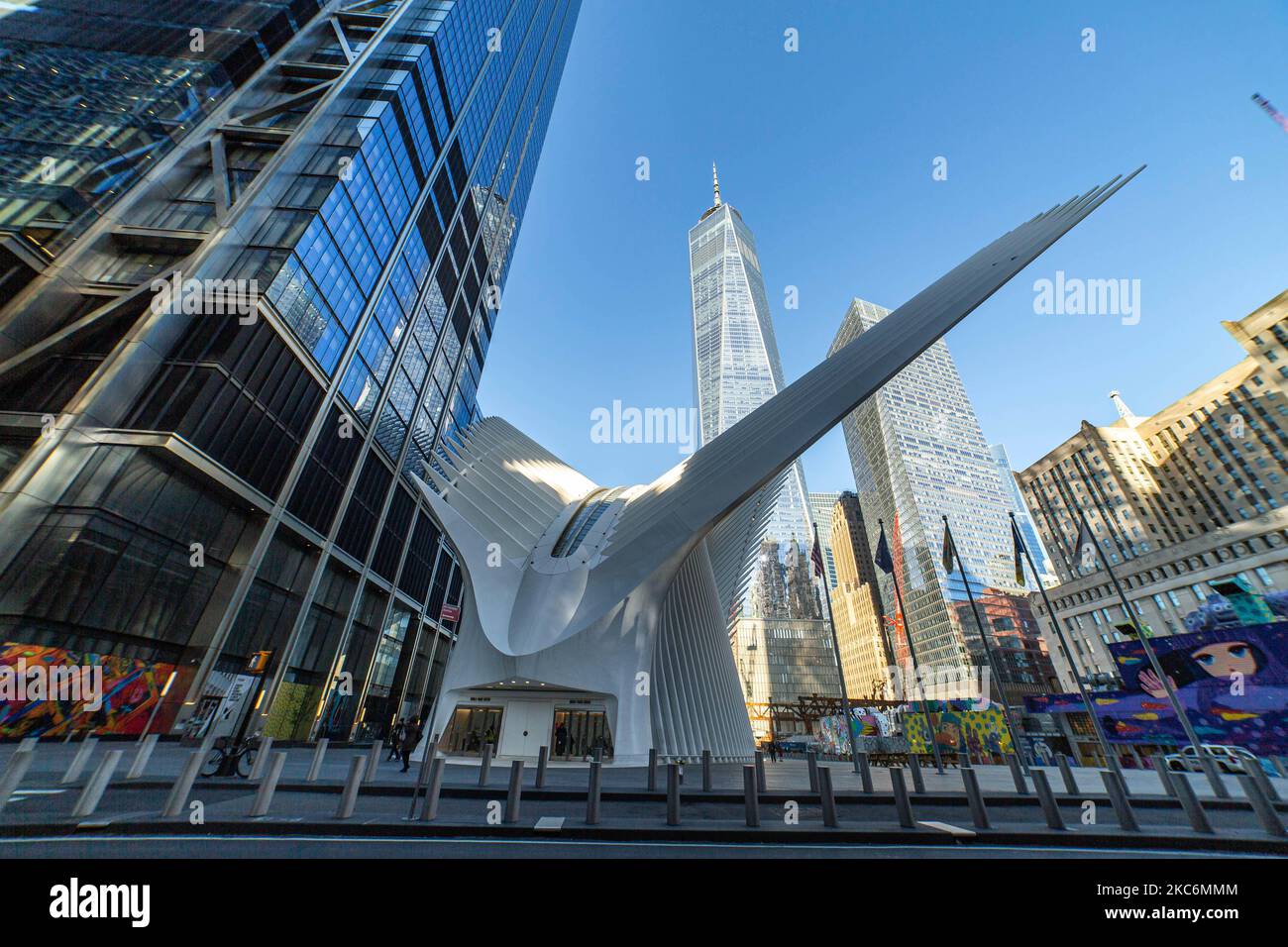 Exterior view of the modern contemporary architecture Oculus mall and ...