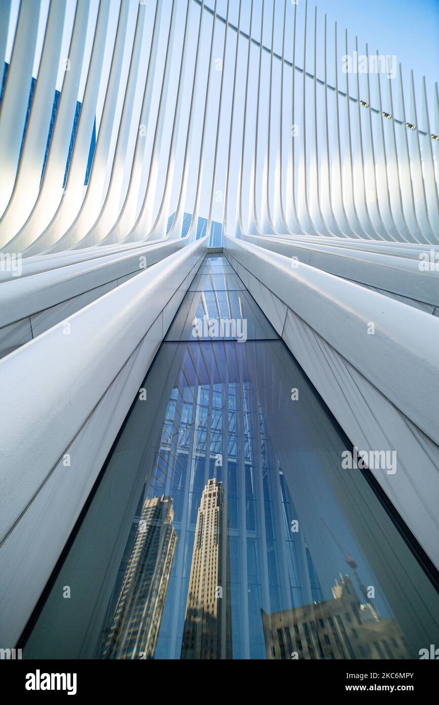 Exterior view of the modern contemporary architecture Oculus mall and ...