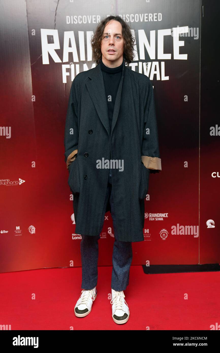 Fallings hi-res stock photography and images - Alamy