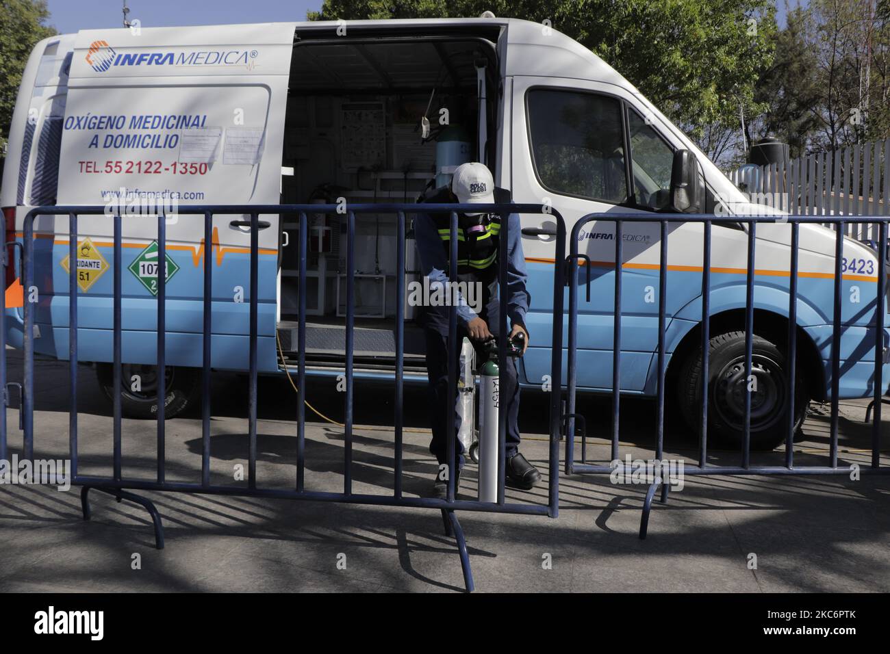 Grupo infra hi-res stock photography and images - Alamy