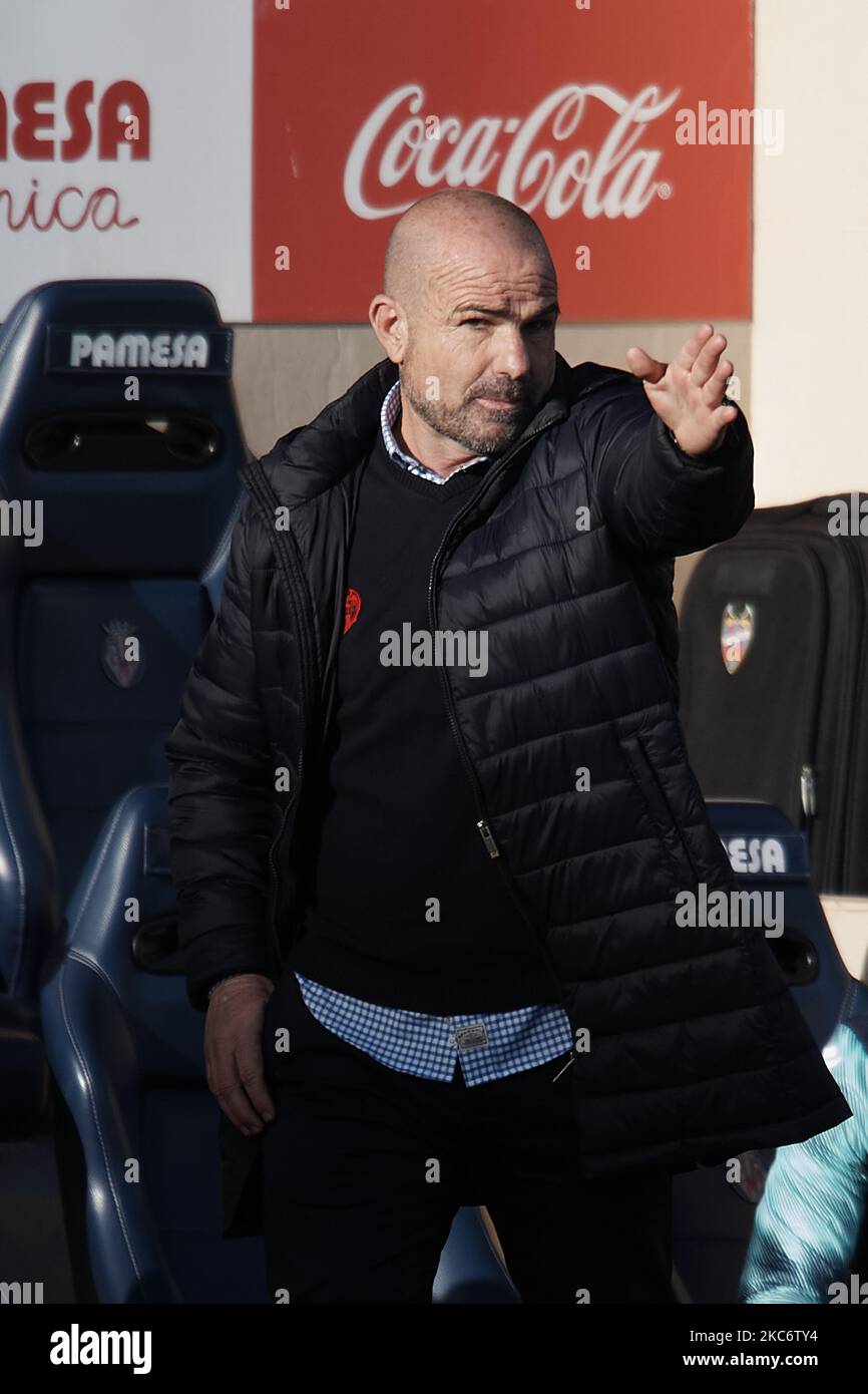 Paco Lopez head coach of Levante gives instructions during the La Liga ...