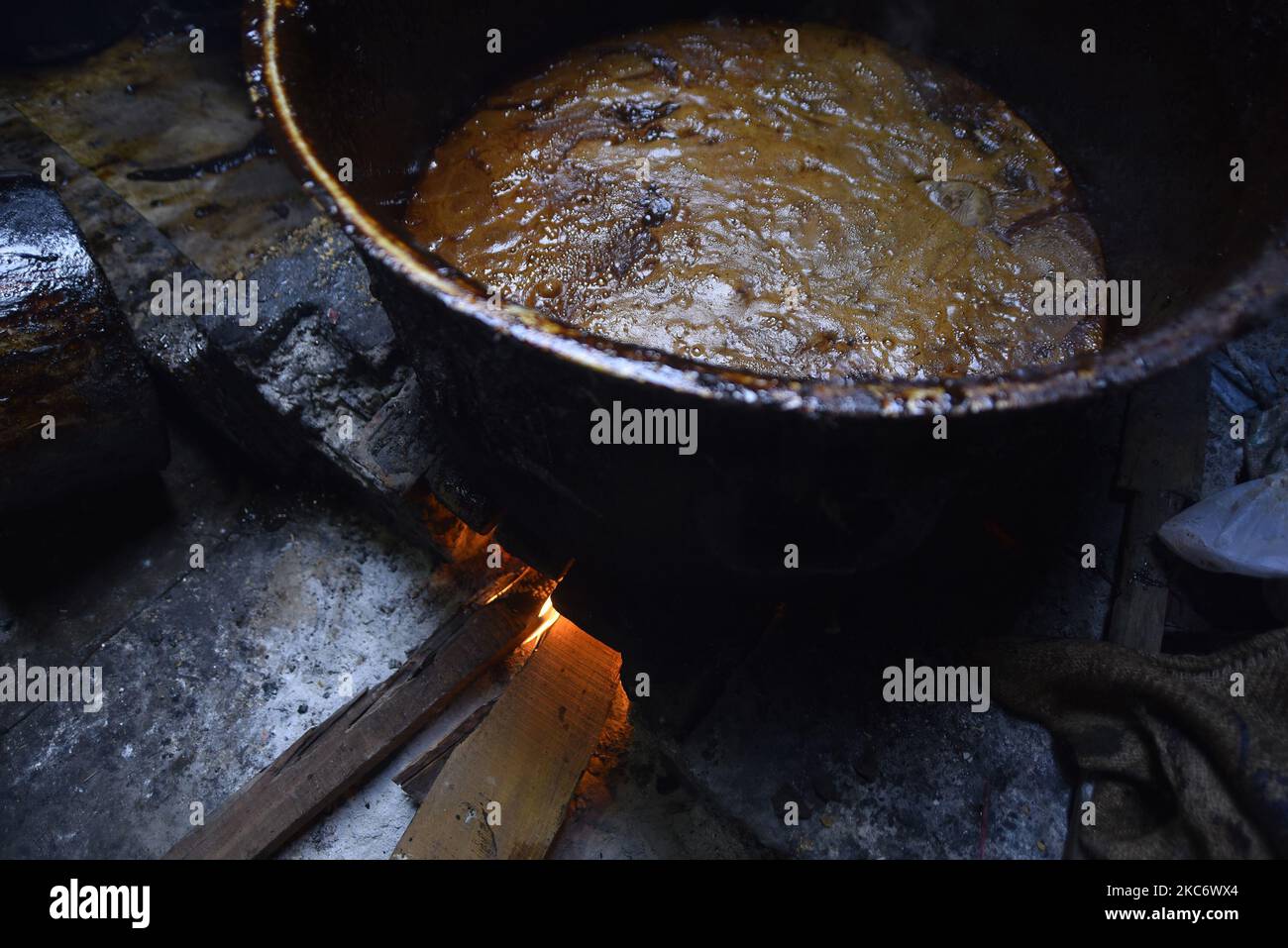 Chaku hi-res stock photography and images - Alamy