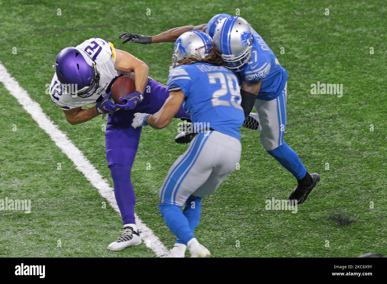 Minnesota Vikings wide receiver Chad Beebe (12) breaks free from ...