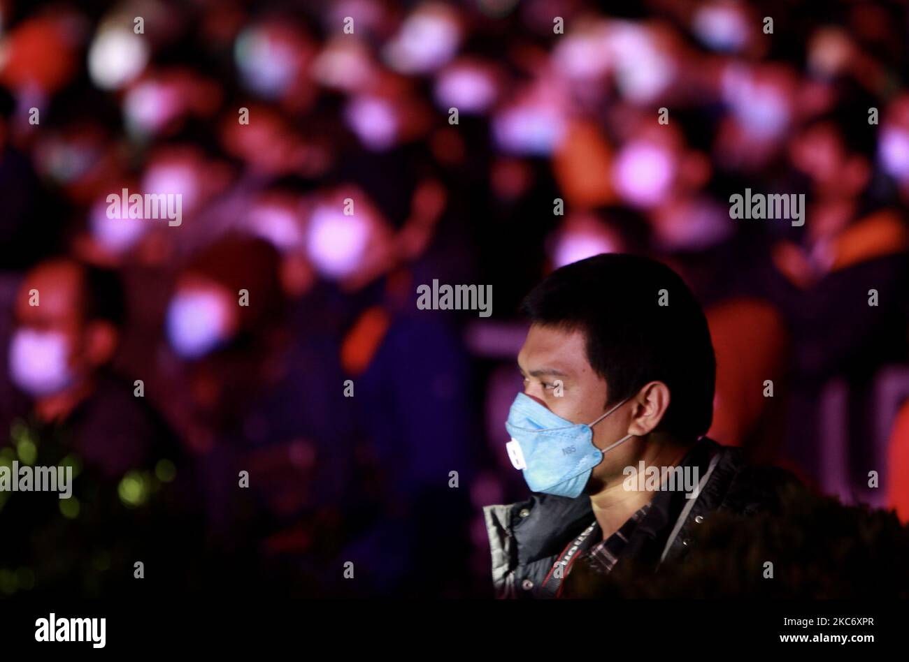 Approximately thousands of Taiwanese people and resident foreigners ...