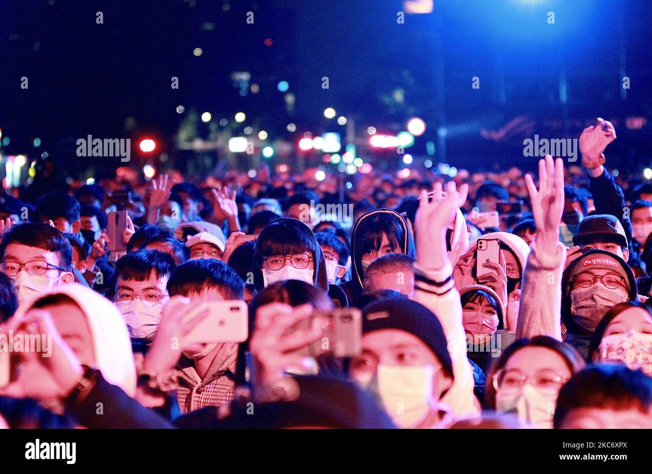 Entering a concert hi-res stock photography and images - Alamy