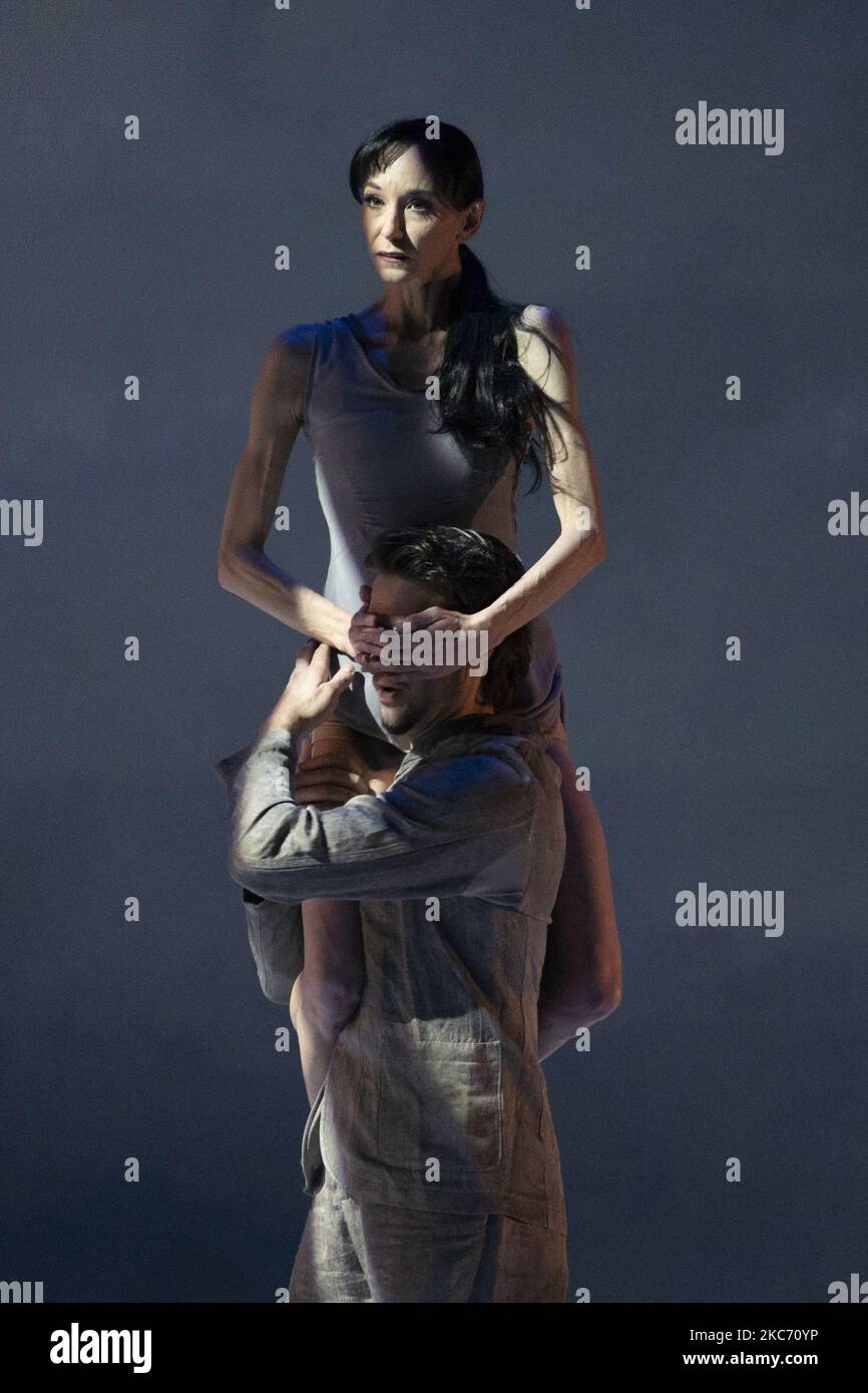 Spanish dancer Lucia Lacarra and Canadian dancer Matthew Golding ...