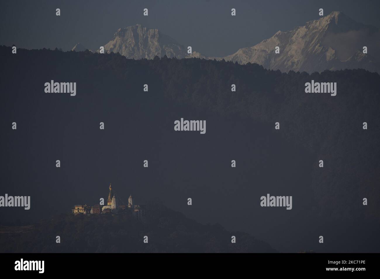 Mount ganesh himal ranges hi-res stock photography and images - Alamy