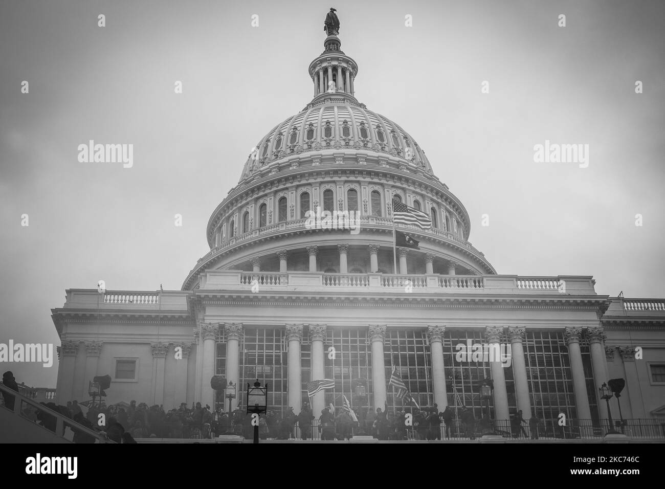 2021 capitol Black and White Stock Photos & Images - Alamy