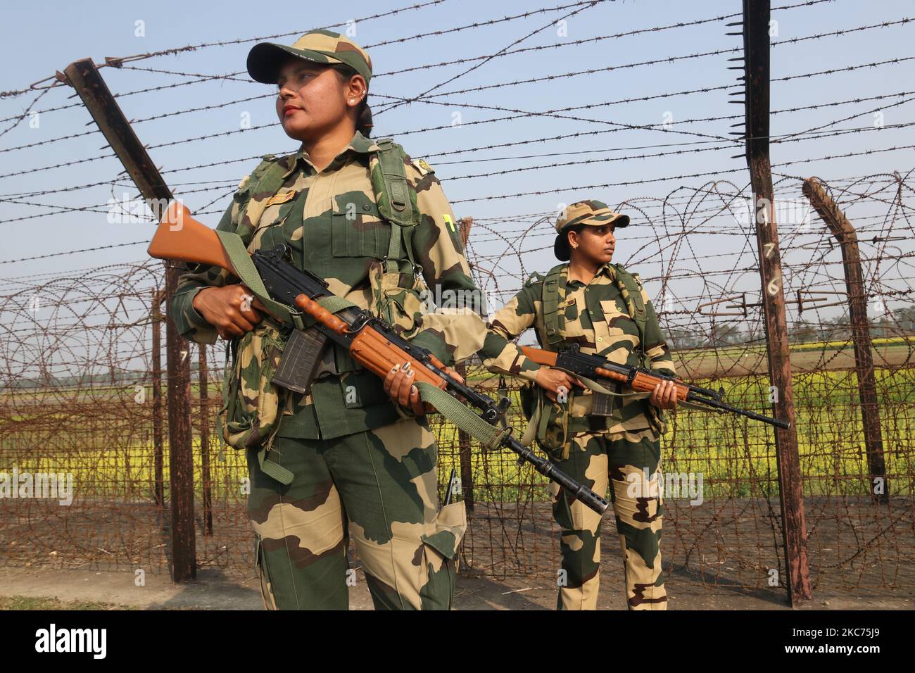 Indian Border Security Force (BSF) Women soldiers patrolling at the ...