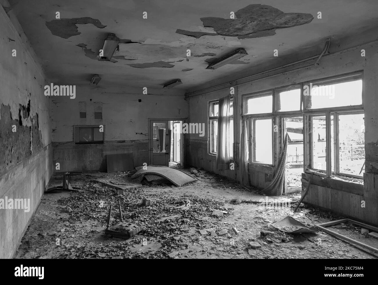The interior of an abandoned building, old Stock Photo - Alamy