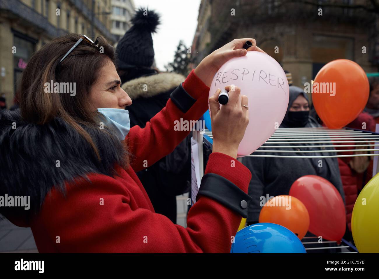 Balloon instruction school hi-res stock photography and images - Alamy