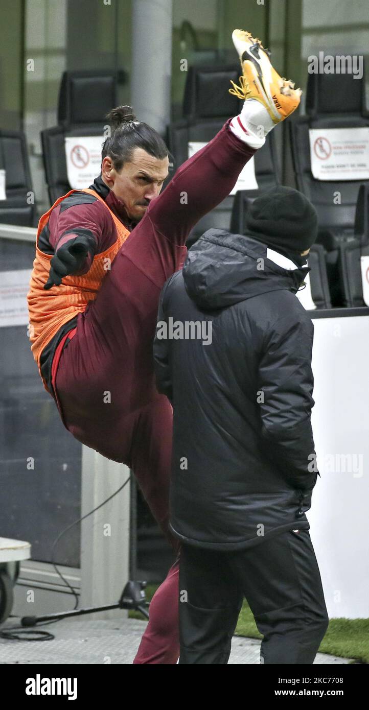 Zlatan Ibrahimovic of AC Milan makes Taekwondo shot in the warm-up ...