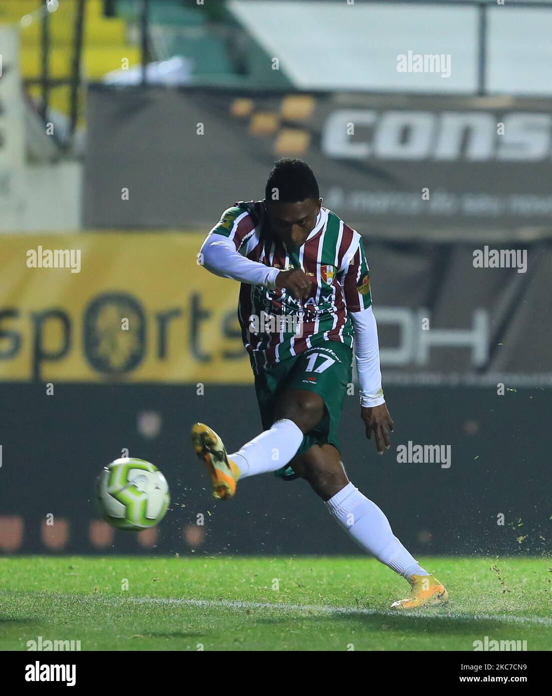Ronald Murillo of Estrela Amadora SAD in action during the Portuguese ...