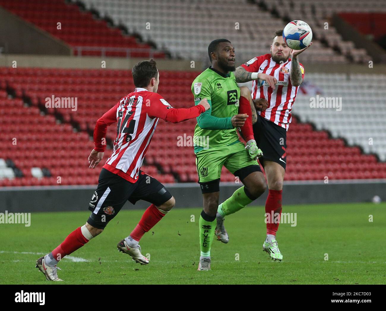David josh hi-res stock photography and images - Alamy