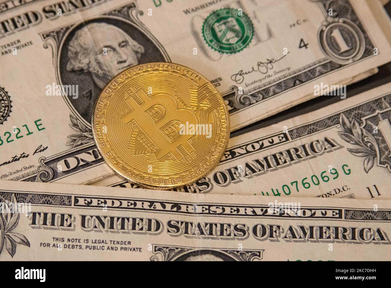 8 bit symbol hi-res stock photography and images - Alamy