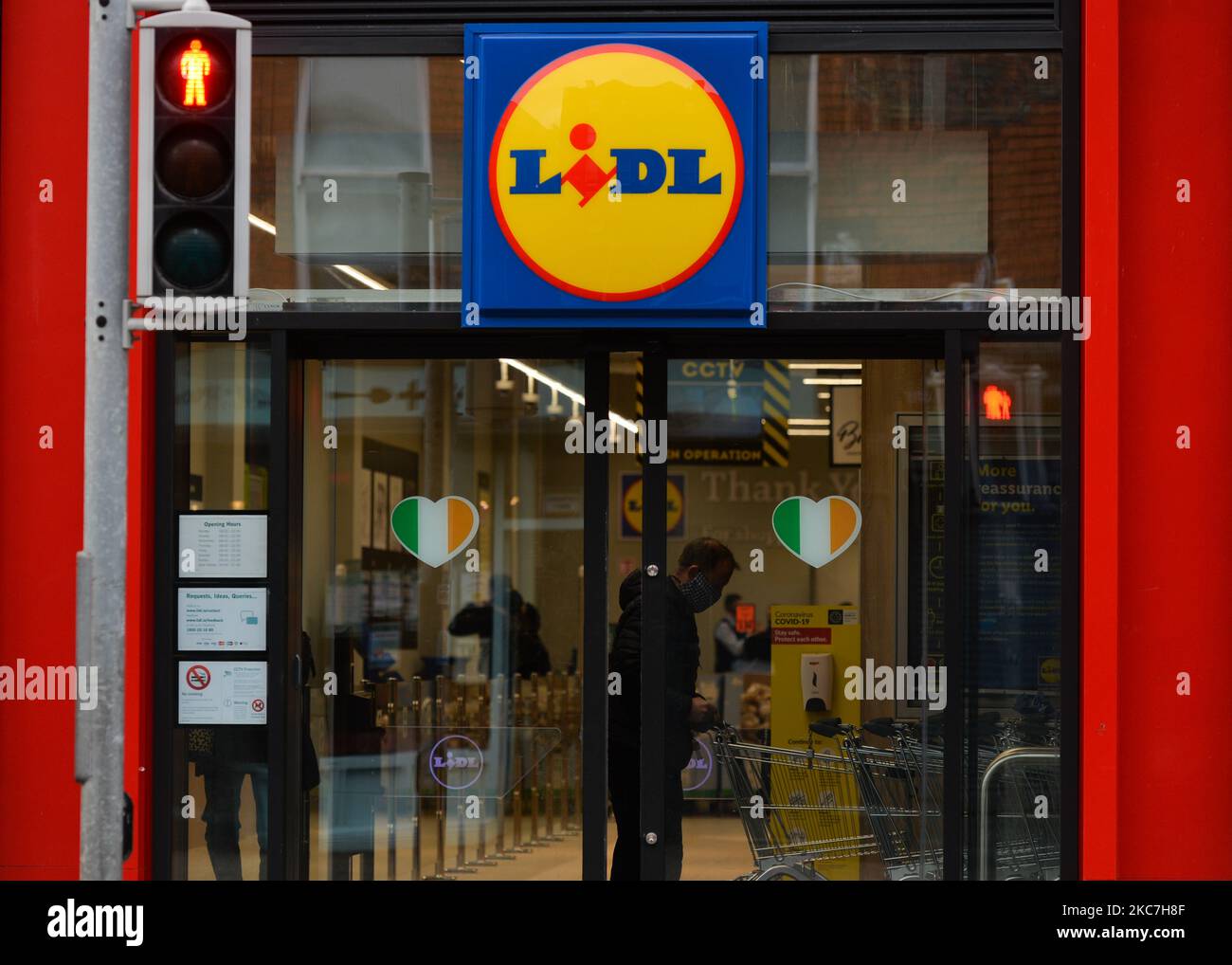 Lidl uk 2021 hi-res stock photography and images - Alamy