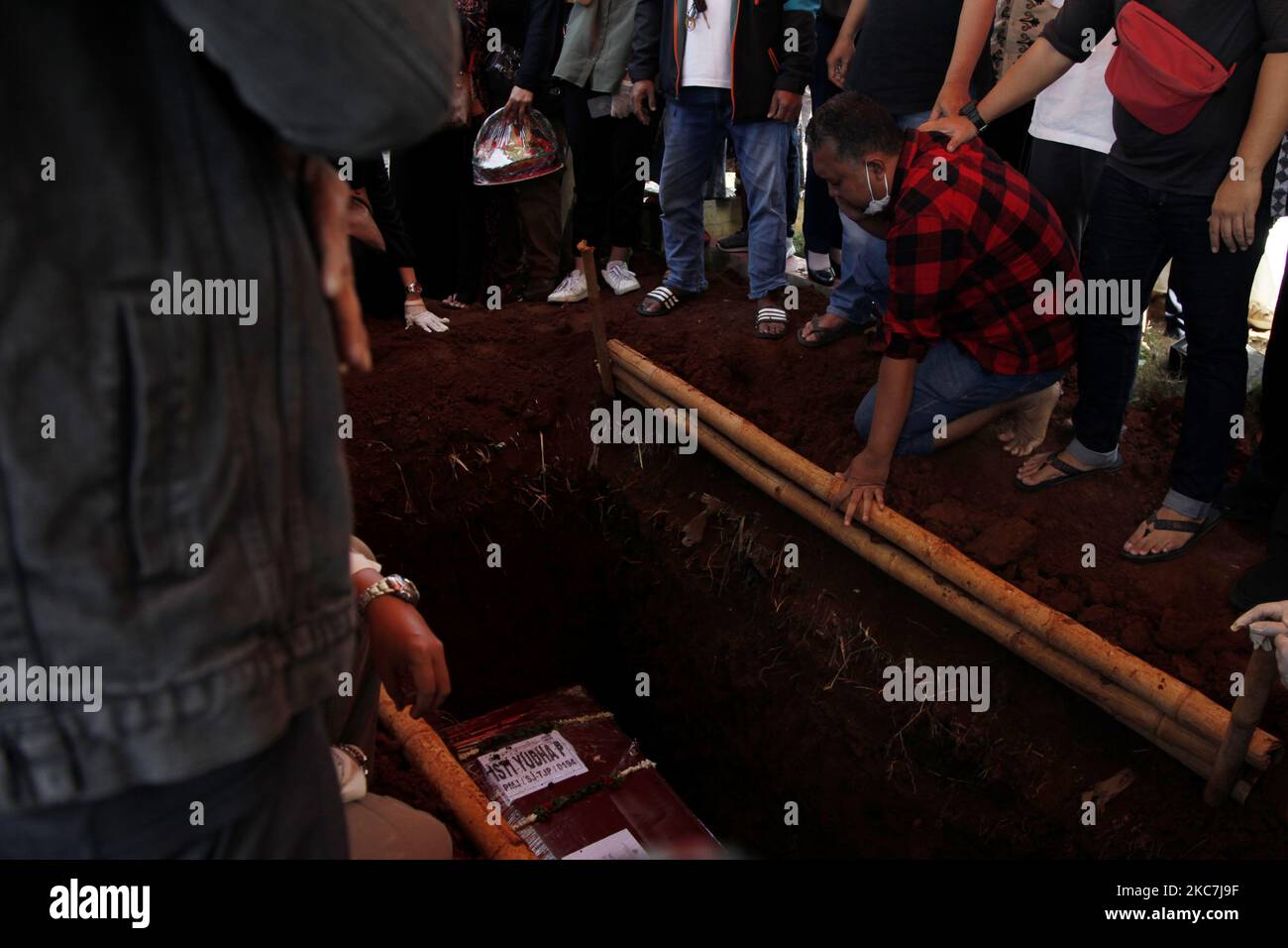 News funeral passenger hi-res stock photography and images - Alamy