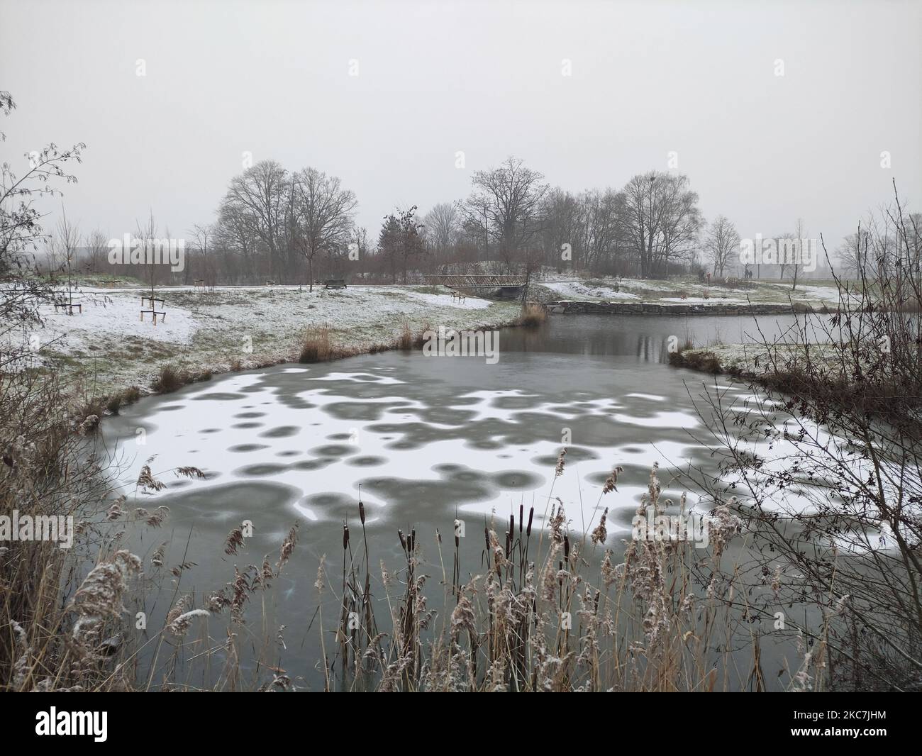 Daily life in the Netherlands with the first snowfall of the year ...
