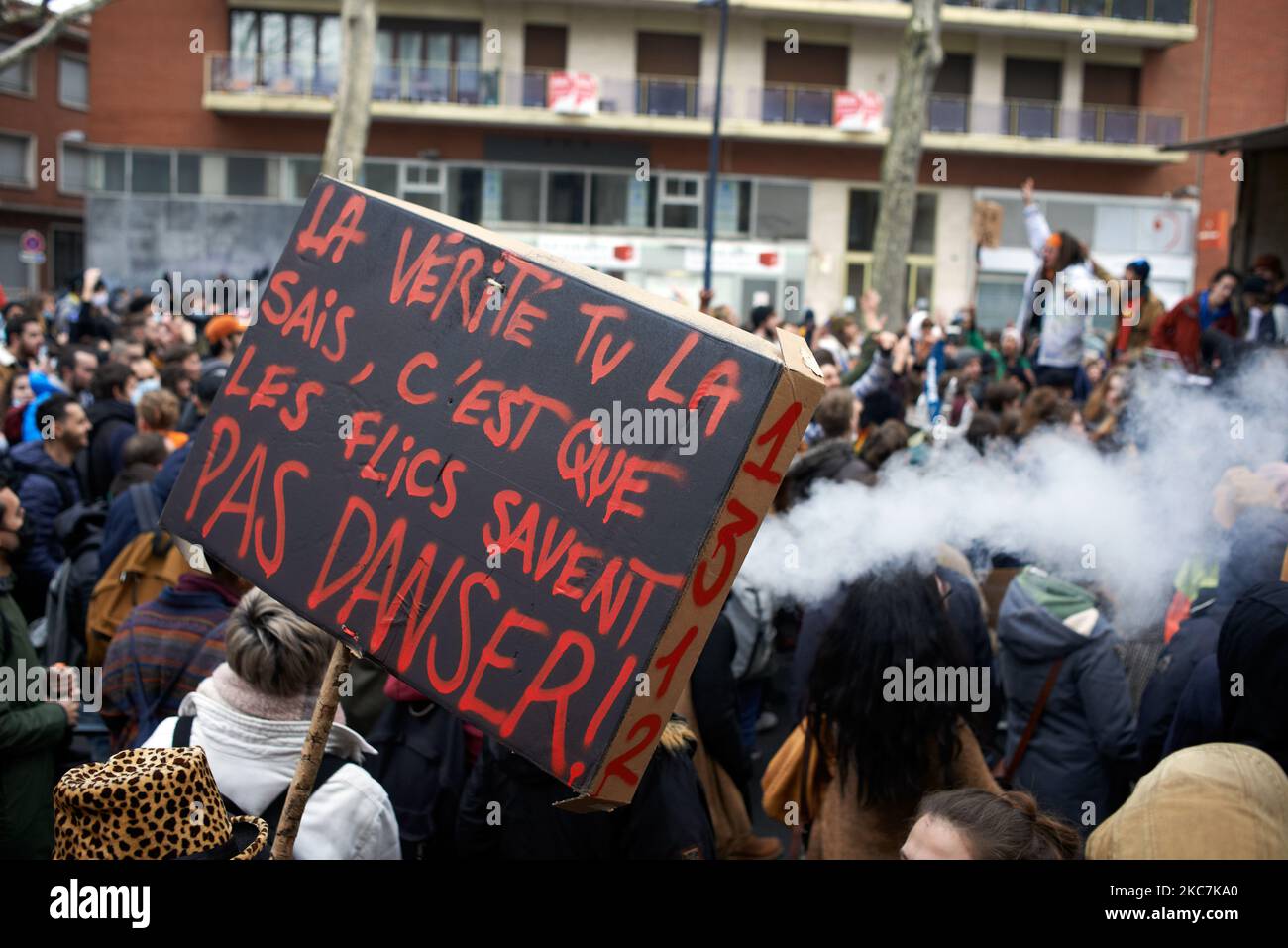 Cops cant dance hi-res stock photography and images - Alamy