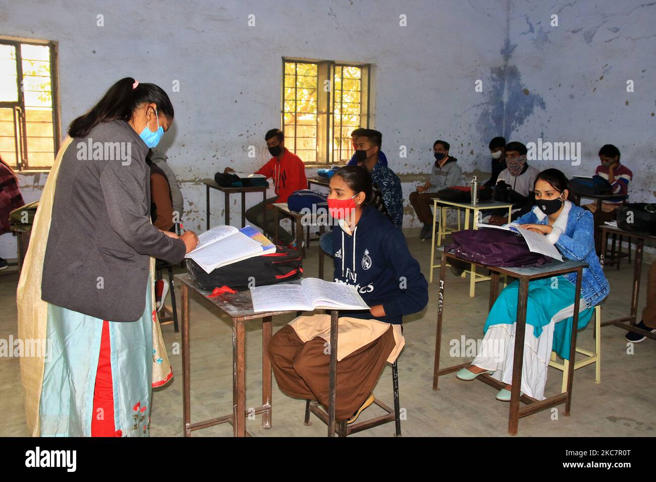 Beed standard hi-res stock photography and images - Alamy