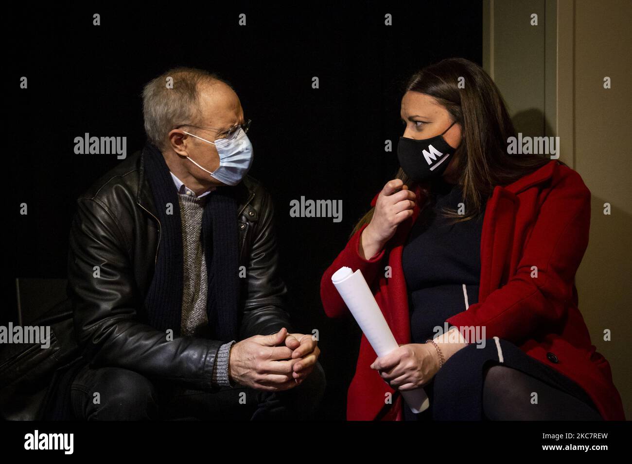 Francisco Louca (L) speaks with Marisa Matias, candidate for the ...
