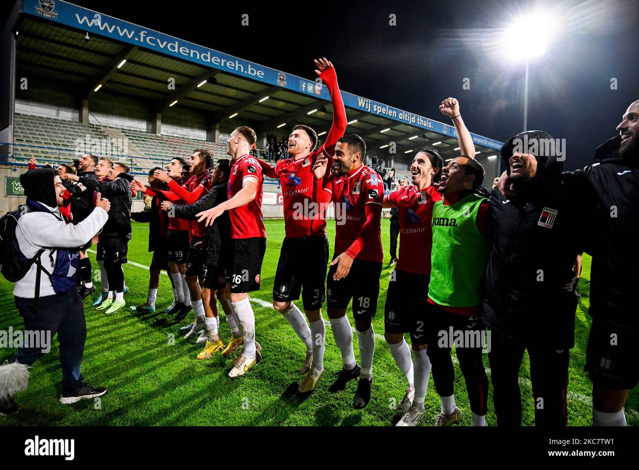 Rwdm's Florian Yves Le Joncour and his teammates celebrate after ...