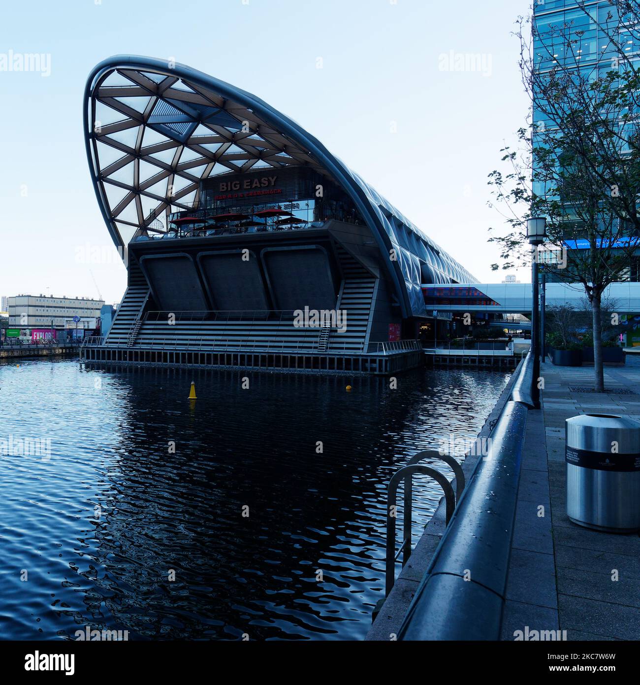 The wharf area hi-res stock photography and images - Alamy