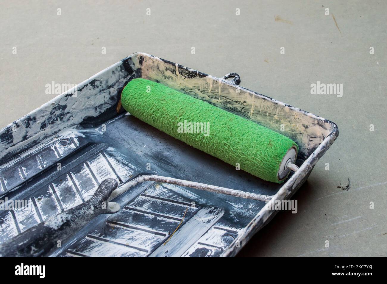 Mixing rollers hi-res stock photography and images - Alamy