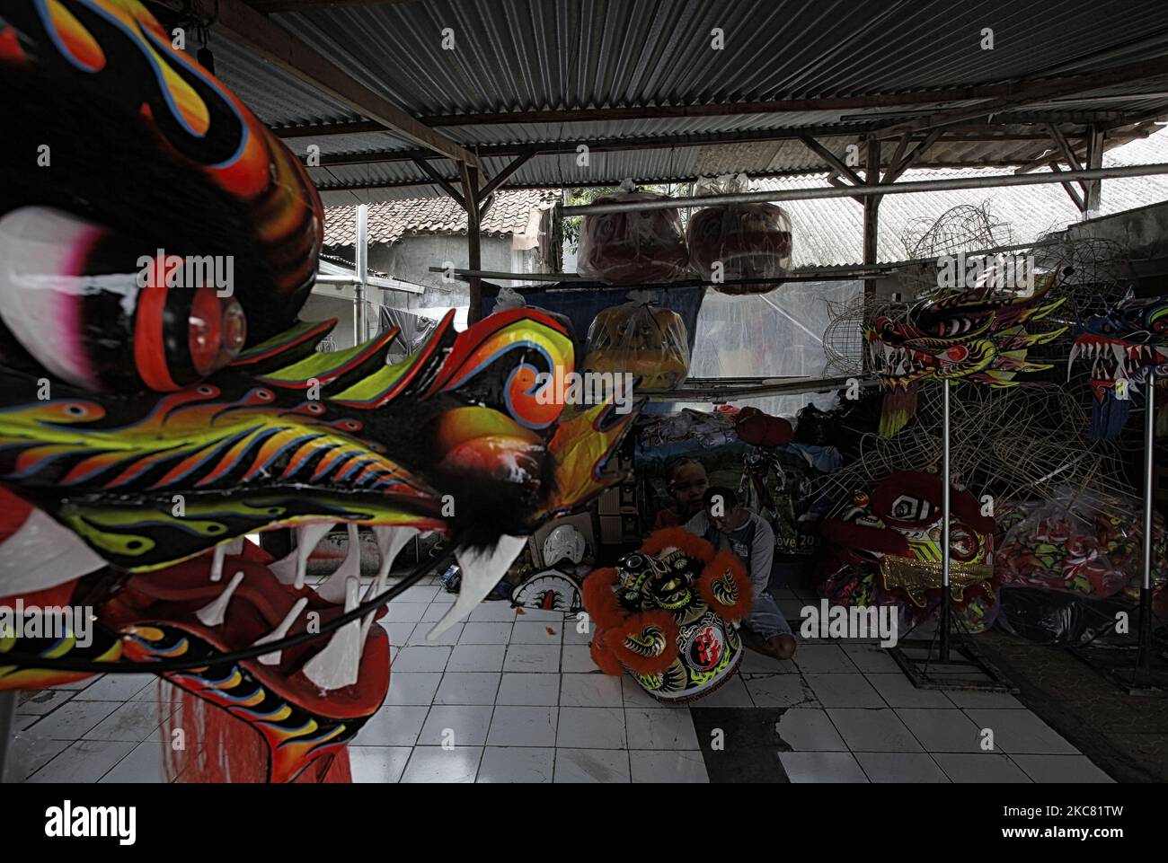 Dragon liong dance hi-res stock photography and images - Alamy
