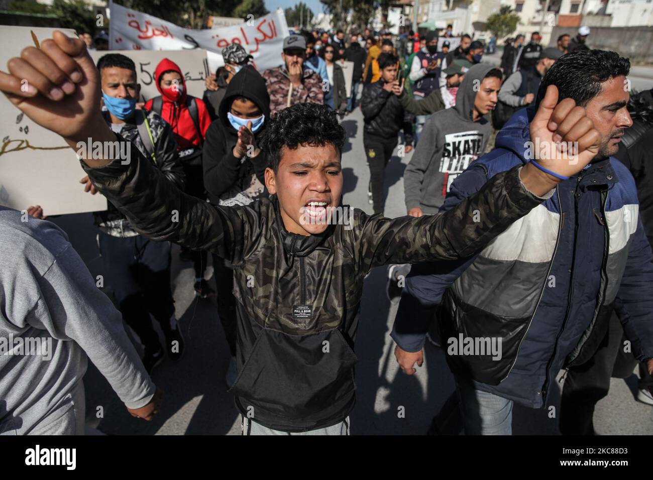 A teenager from the popular and tough neighborhood of Hay Ettadhamen ...