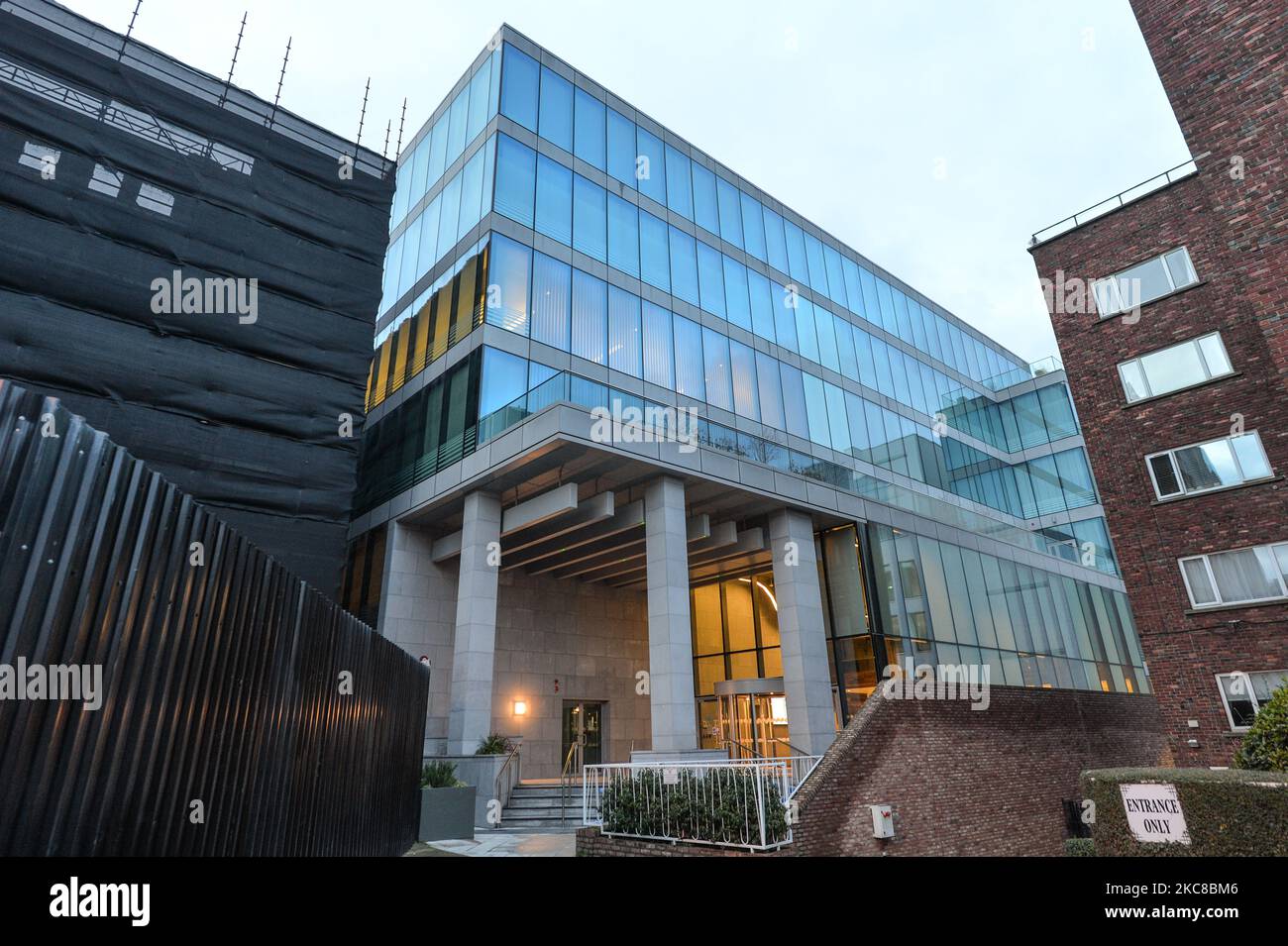 Linkedin emea head office hi-res stock photography and images - Alamy