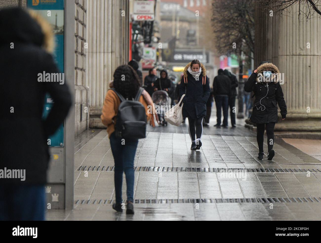 People walking on O'Connell Street in Dublin during Level 5 Covid-19 ...